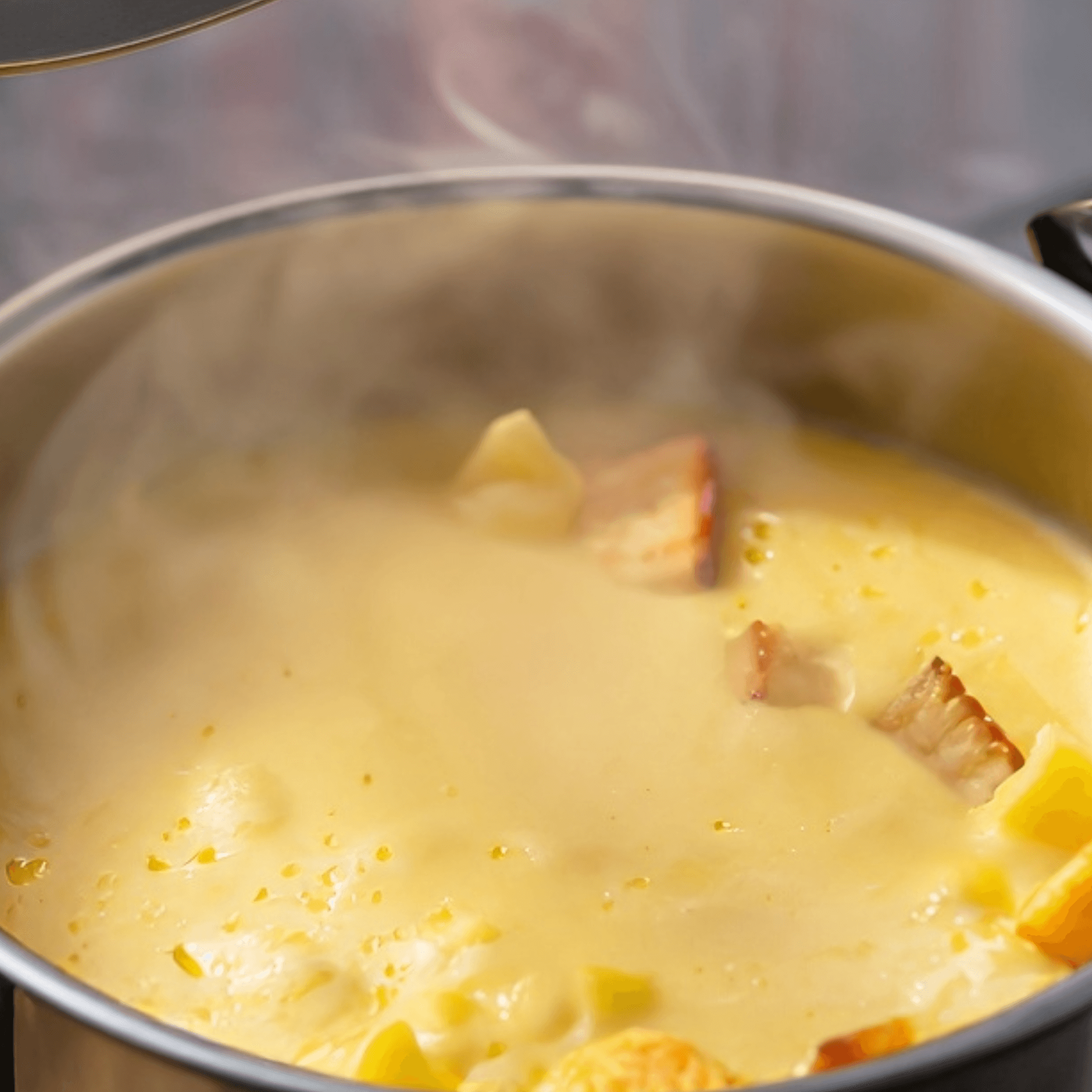 35-Minutes Cheese Soup Recipe (HEarty, Rich And Creamy) - Soup Chick