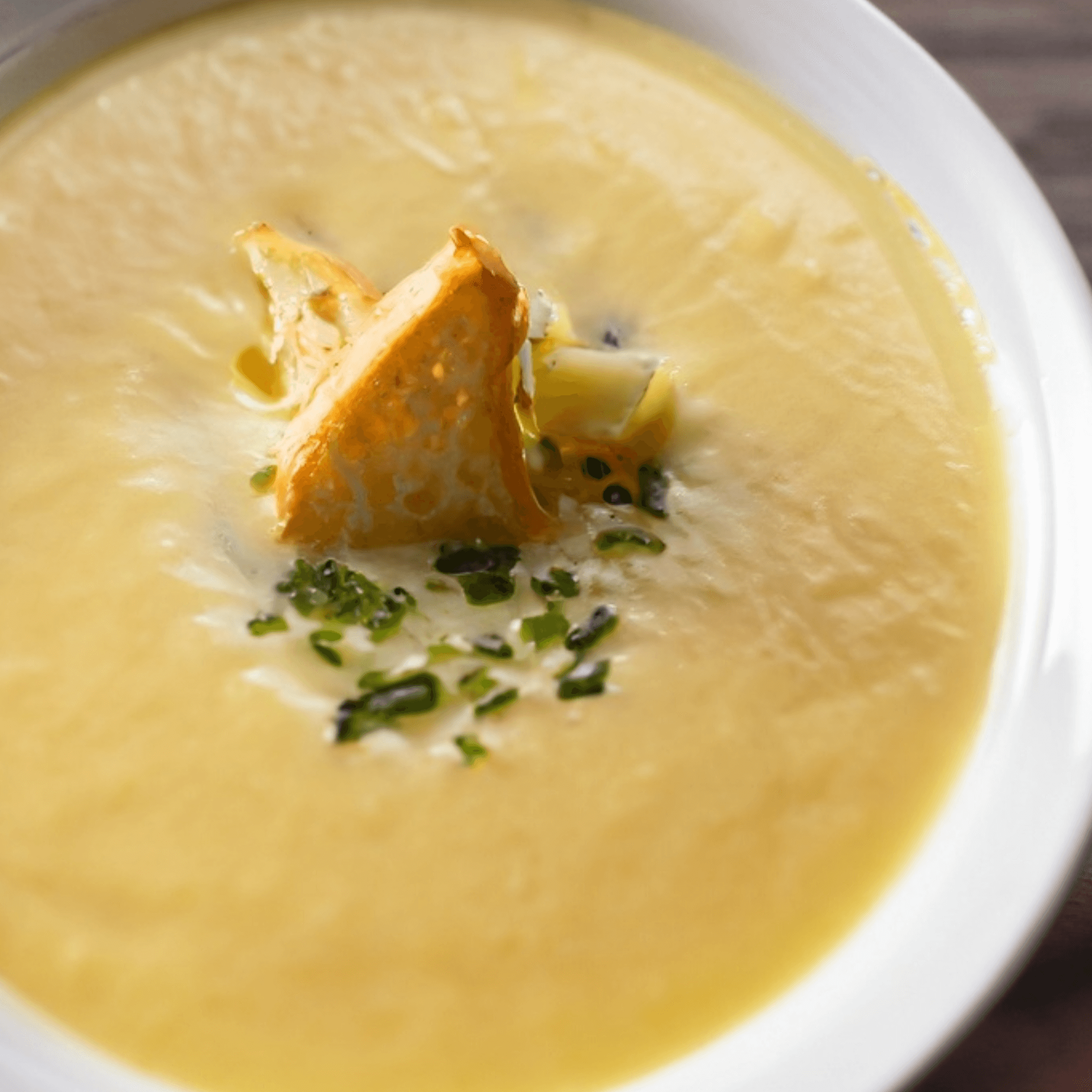 35-Minutes Cheese Soup Recipe (HEarty, Rich And Creamy) - Soup Chick