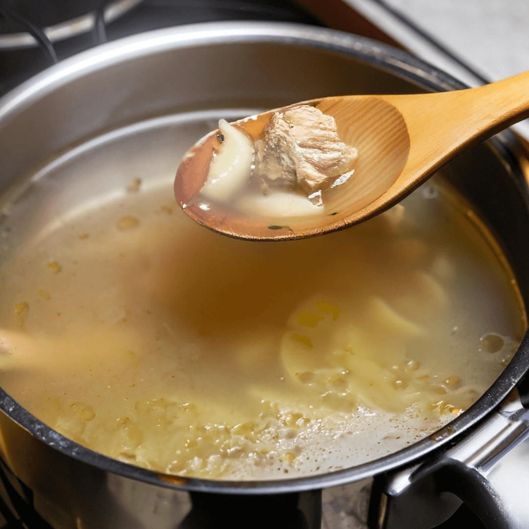 Timeless Chicken Broth Recipe Offering Aromatic Flavors To Try - Soup Chick