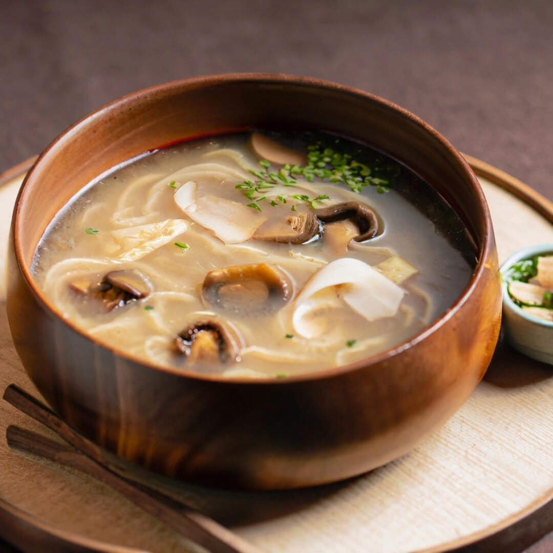 5-Minutes Miso Soup With Shiitake Mushrooms – A Delicious Meal – Soup Chick