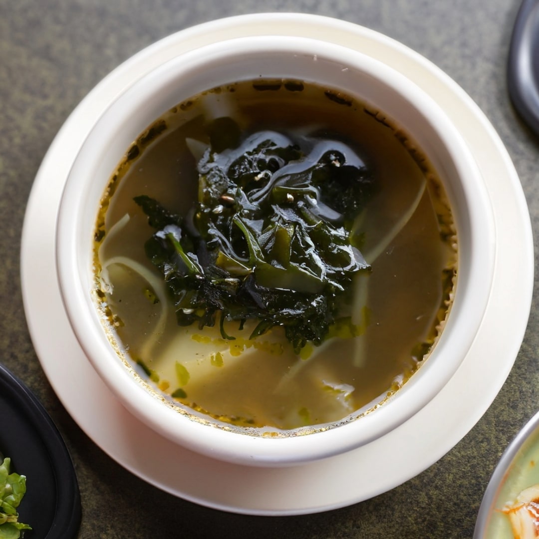 Traditional Korean Style Seaweed Soup Recipe To Warm Your Soul – Soup Chick